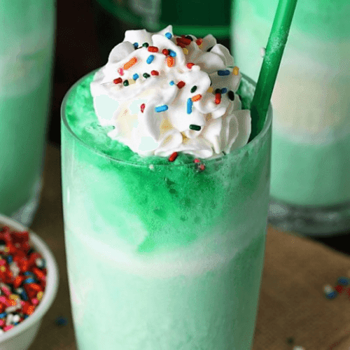 The Best Green Mocktails for Any Celebration—Smoothies, Shakes & More